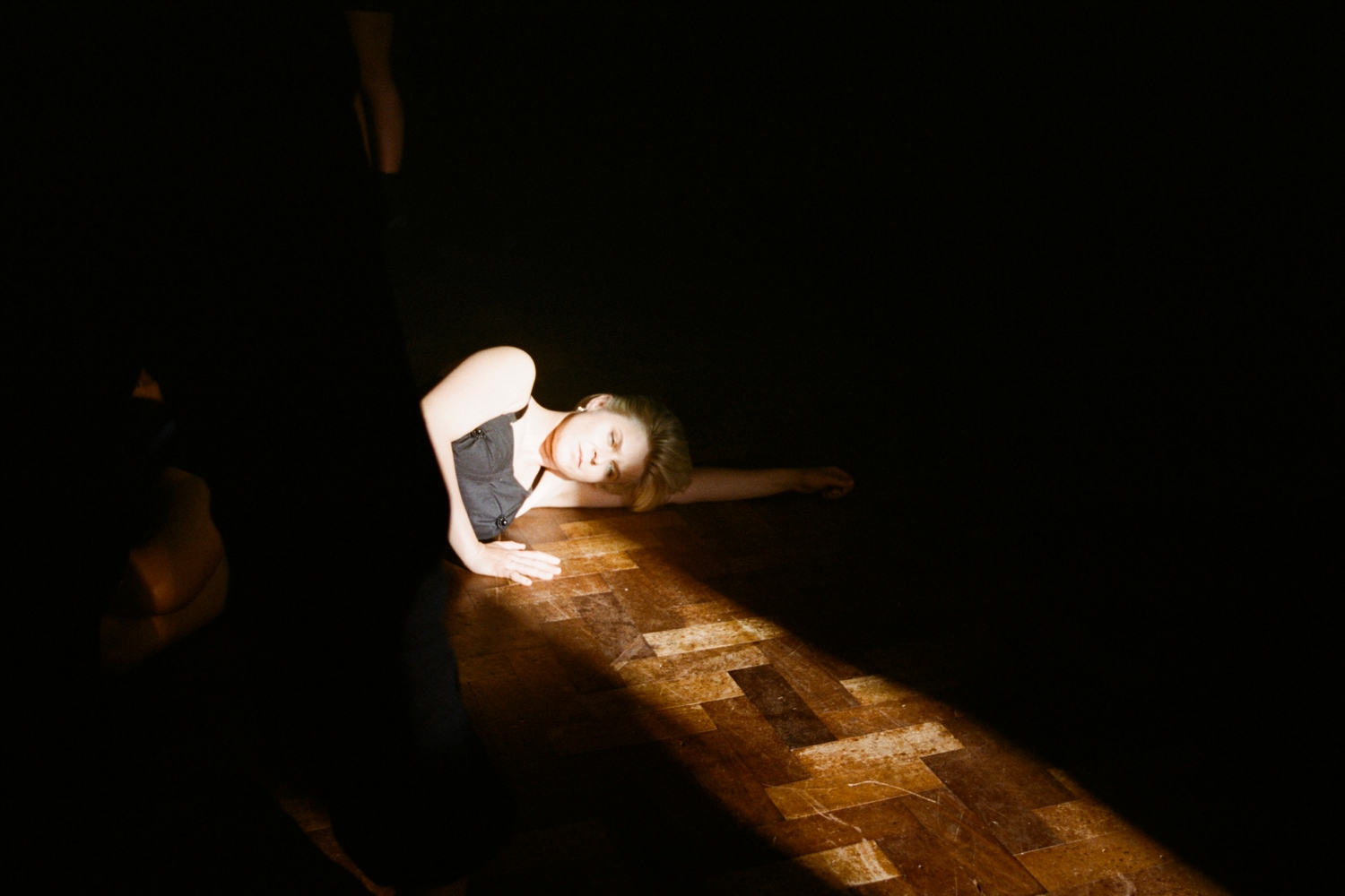 Go behind the scenes of Robyn's 'Honey' video • News • DIY Magazine