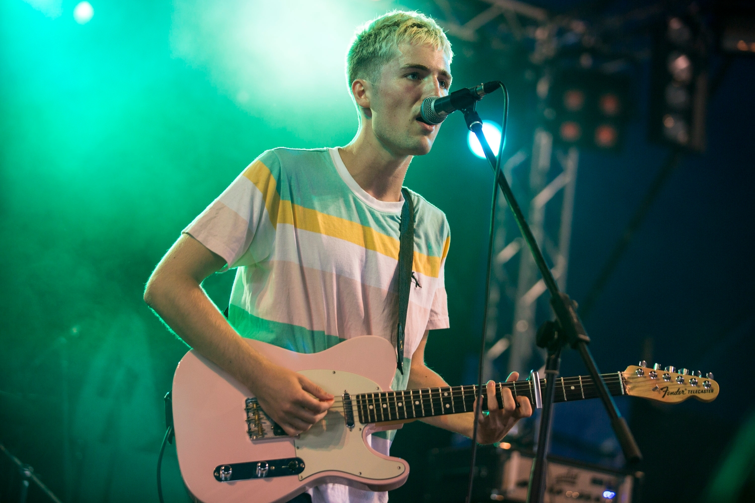 Will Joseph Cook answers the hype in Reading 2016 set • Festivals • DIY ...